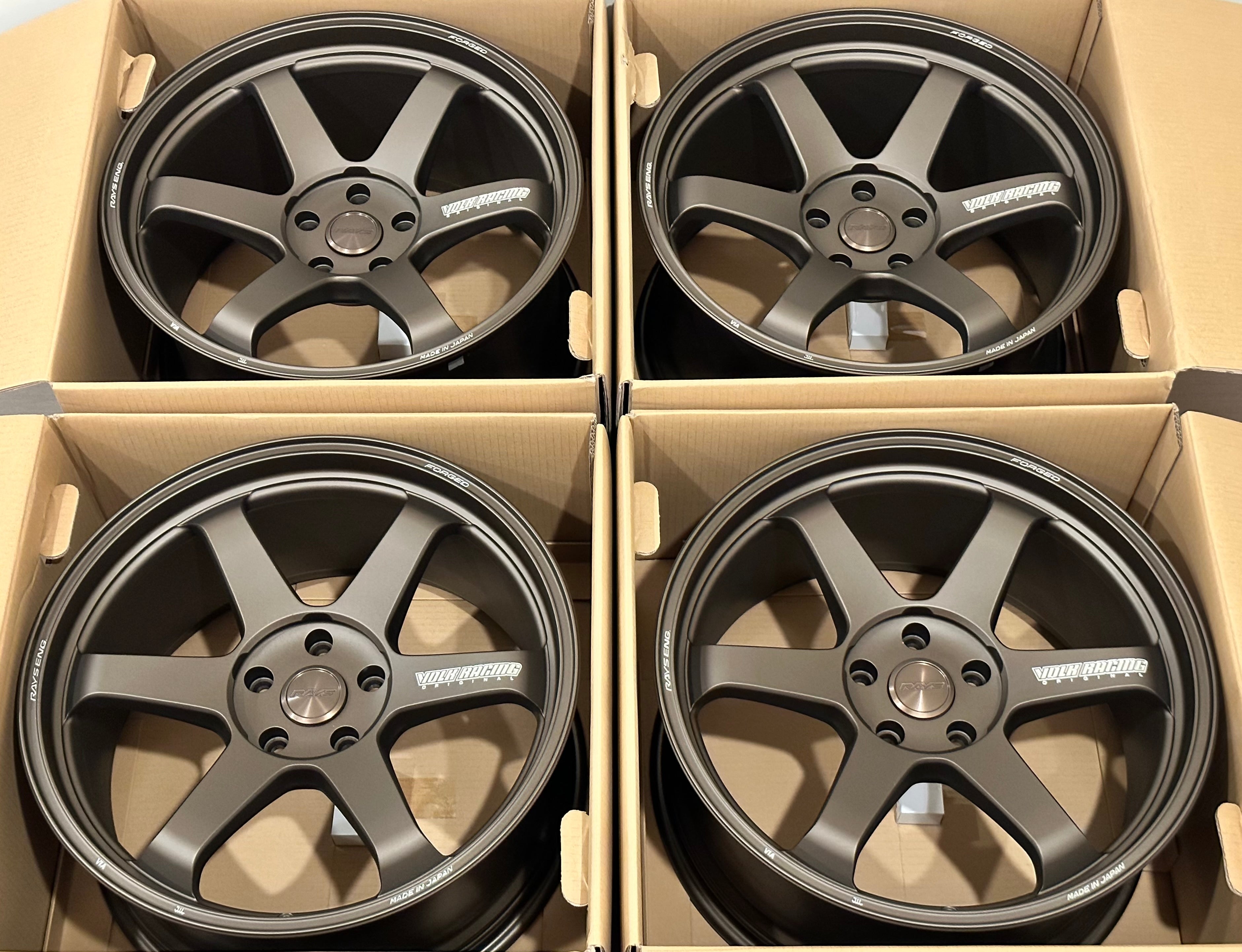 Volk Racing TE37 Ultra M-Spec 20x10 +30, 20x11 +32 5x120 Blast Bronze ...