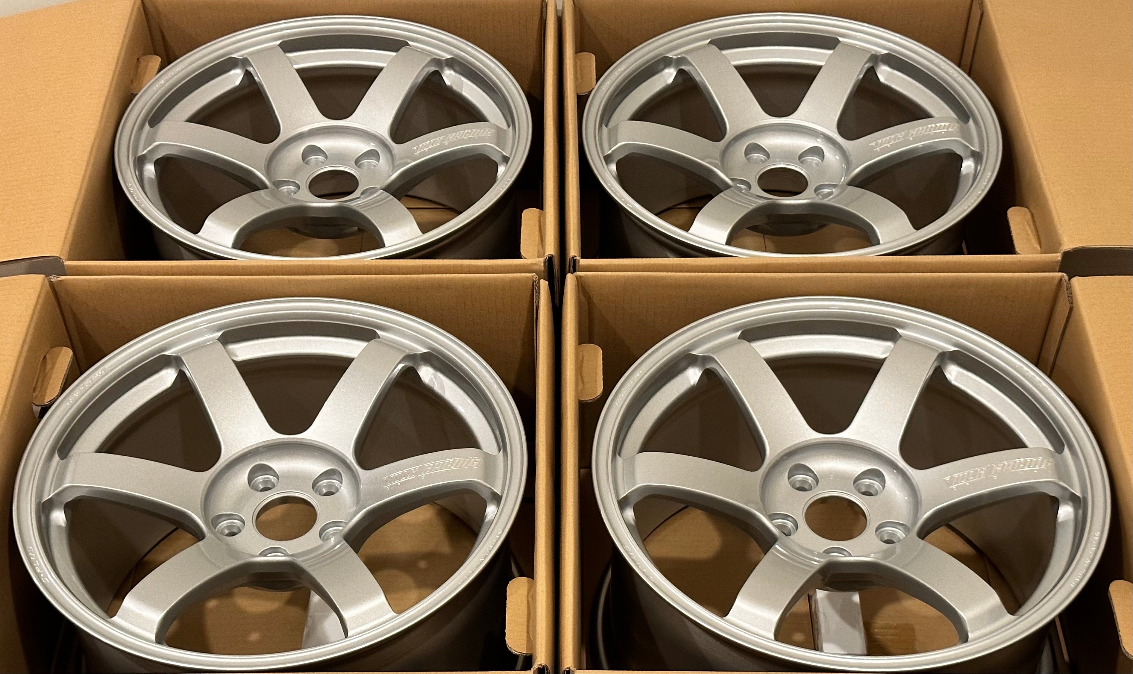 Volk Racing TE37 Saga S-Plus 18x10 +35 5x114.3 Diamond Silver (SET ...